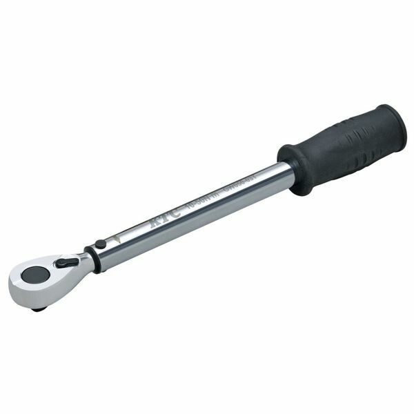 【商品説明】●差込角(SQ)：9.5●トルク設定範囲(N・m)：10〜50●全長(L；mm)：289.2●ヘッド幅(B；mm)：33●ヘッド厚(T1mm)：13.7●グリップ幅(T2；mm)：35●重量(kg)：0.5●測定方向：右●トルク...