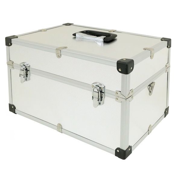 【商品説明】●持ち運び、楽々。●レーザー本体2台&付属品など1つのケースにまとめて収納！●セット品(種類):2●寸法(mm):H250×W410×L235●本体質量(kg):1.7【付属品】●ショルダーベルト