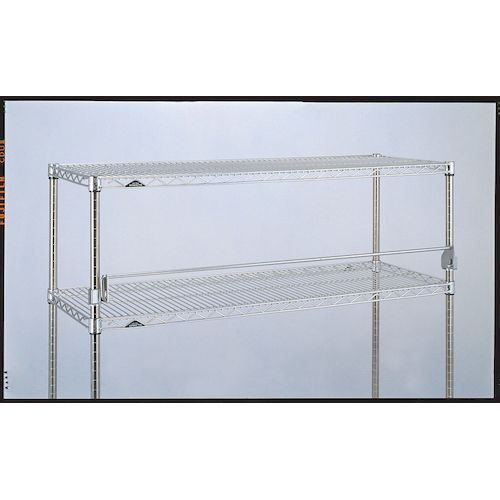 【商品説明】●物品の落下を防止する、取り外し可能な器具。手前に倒せる設計によって、物品の出し入れがスムーズに行えます。バーはSUS304ステンレス製。取付金具はアルミ製。※バーは手前に倒せます。SUPERTYPEOPTIONALPARTS（...