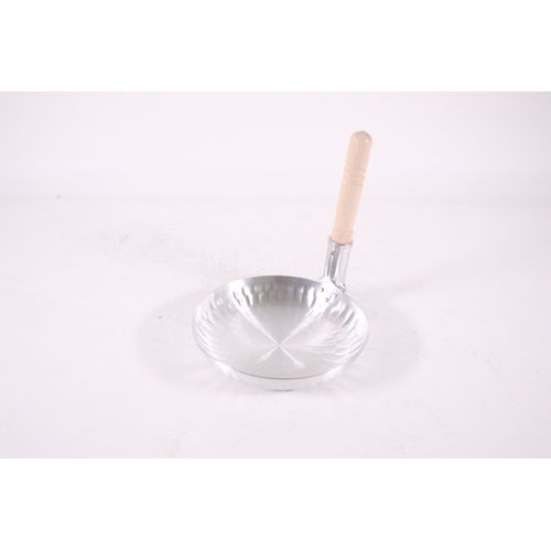 【商品説明】●熱伝導に優れたアルミ製。強固さと使いやすさを兼ね備えるプロ仕様。