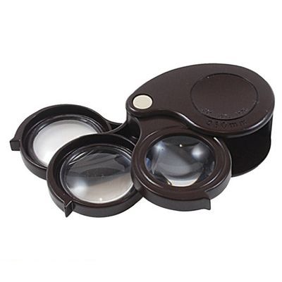 コンテック06-4306-9666【商品説明】■3つのレンズの組み合わせで、見たいものに合わせた3種類の拡大鏡をご使用いただけます。■高品質アクリル製レンズだから軽くて扱いやすくなっています。■携帯性に優れ、わずか35g！！ポケットやバッグ...