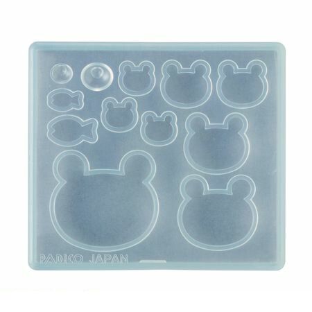 【商品説明】＜注意事項＞レジンパーツを作成するモールドのみの販売となります。参考画像のような完成作品を製作するには、別途部材が必要となります。透明度の高いレジンパーツがつくれる可愛いモールド。シンプルなフェイスモチーフ。クマの他にパンダやカ...