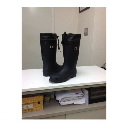 &nbsp;ジーデージャパン&nbsp;03-3832-8151【商品説明】■天然ゴムを使用した鋼製先芯入り長靴■フード付を採用し、外部から埃や水が浸入しにくいようになっております。■サイズ展開：M〜3L■サイズの目安M (24.5〜25....