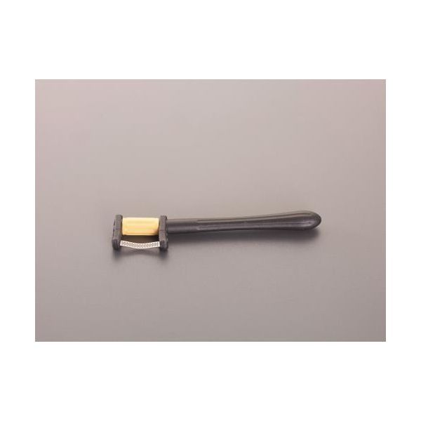 ●全長…121mm●厚み…0.10mm●粒度…#1200(参考値)●やすり長…21.8mm●やすり幅…3.75mm●色…黄色●ハンドル付●先端つまみを回すことで、やすり部を湾曲させることができます。