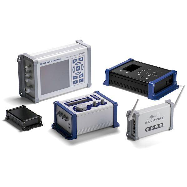 【商品説明】・フランジ足付で壁付けが容易です。●外寸(W)：195mm●外寸(H)：57mm●外寸(D)：140mm●自重：674g●色：ブラック/グレー●材質：アルミ/PC+ABS樹脂