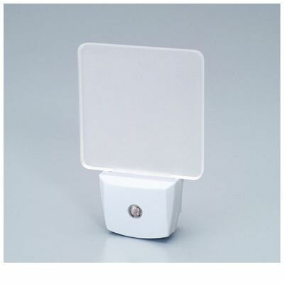 ●光センサーで暗くなると自動点灯、明るくなると自動消灯。●球切れの心配がないので、長時間の使用に耐えられます。●コンセント式なので、場所を取らずとても便利！！寝室・子供部屋・廊下・トイレ前などに最適！！●電気料金が1ケ月約2。（1日10時間...