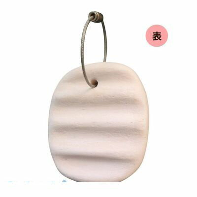 臭い・汚れが取れる不思議な石です。落ちにくい灯油やガソリン、魚の臭いを取り除きます。珪藻土は直径2〜50ナノメートルの細孔をもった約1000年前の天然化石です。清潔で安心！●珪藻という天然植物プランクトンの化石でできて　 いる体積物です。　...