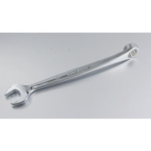 【特長】●スパナ部は従来にはない先細形状で15度の角度つきなので作業性に優れています。●次世代型コンビネーションレンチです。●メガネとスパナを合体させた片目片口レンチです。●メガネ部はディープボックス形状で従来レンチより、より深いところにあ...