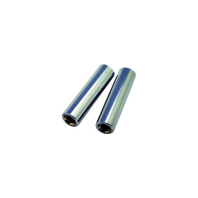 【特長】●パーツの組み合わせで様々な用途に活用できます。【用途】●写真立て、パンフレットスタンド、カード立てなど。【仕様】●外径(mm)：6●長さ(mm)：20●ねじ長さ(mm)：貫通●呼び径：M4【仕様2】●取付物厚さ：6mm以下【材質／...