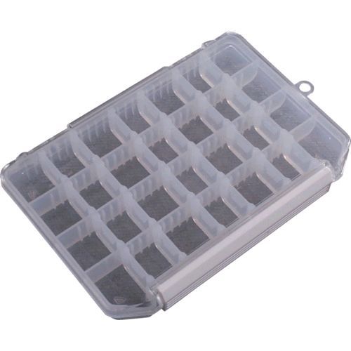 【特長】●長手方向の仕切は固定、短手方向は自由です。●3.2ミリ単位で仕切板が可変できます。●フタの開閉がワンアクションで行えます。【用途】●小物・パーツ類の収納【仕様】●色：クリア●外形寸法(mm)間口：205●外形寸法(mm)奥行：14...