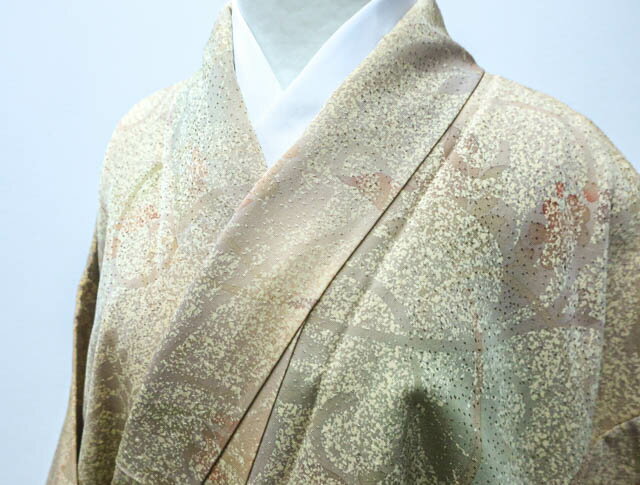 寸法　品質 身丈:約154cm（肩から) 裄丈:約62.5cm 袖丈:約44.5cm 後幅:約28.5cm 前幅:約24.5cm ※リサイクル商品ですので、記載しております。 ※中古の商品だという点を御理解の上、ご入札くださいますようお願い...