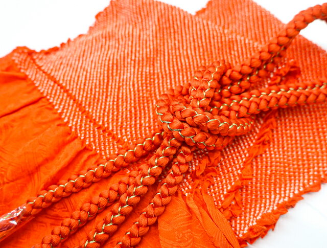 寸法　品質 素材：正絹■サイズ 帯揚げ 長さ：約129cm 幅　：約16cm 色　：橙色 帯締め 長さ：約164cm（房含む） 色　：橙色 ※リサイクル商品ですので、記載しております。 ※中古の商品だという点を御理解の上、ご購入くださいます...