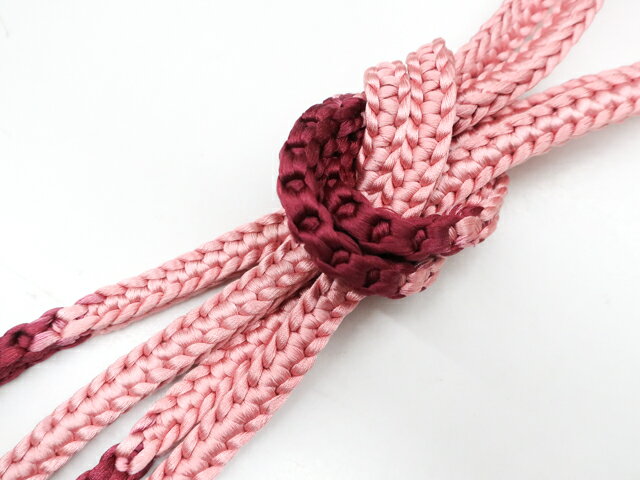 寸法　品質 素材：正絹 地色：ピンク ■サイズ 長さ：約148cm（房含む） ※リサイクル商品ですので、記載しております。 ※中古の商品だという点を御理解の上、ご入札くださいますようお願い申し上げます。 ※商品画像につきましては、パソコンの...