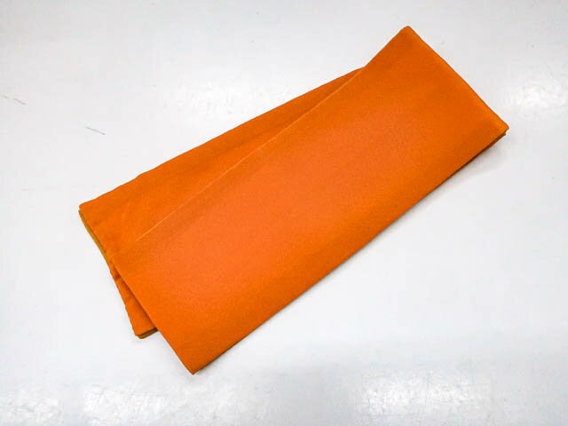 寸法　品質 素材：正絹 地色：茶 ※リサイクル商品ですので、記載しております。 ※中古の商品だという点を御理解の上、ご入札くださいますようお願い申し上げます。 ※商品画像につきましては、パソコンの機種・モニターなどにより、現品と色の違いが出...