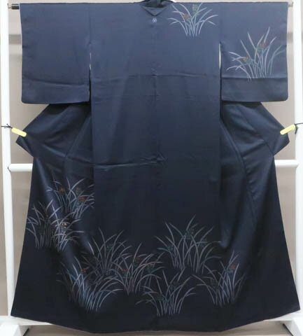 寸法　品質 身丈:約161cm（肩から) 裄丈:約62.5cm 袖丈:約48cm 後幅:約31cm 前幅:約24.5cm ※リサイクル商品ですので、記載しております。 ※中古の商品だという点を御理解の上、ご入札くださいますようお願い申し上げ...