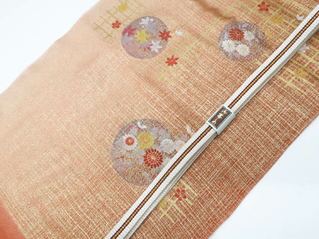 寸法　品質 素材：正絹 色　：くすみピンク・薄赤・白・赤・金 ■サイズ 帯締め 長さ：M サイズ ◆帯締め Mサイズ・・約145cm以上◆ ◆帯締め Lサイズ・・約180cm以上◆ ◆帯揚げ ・・生地幅 約28cm以上◆ 　　　　　 ※リサ...