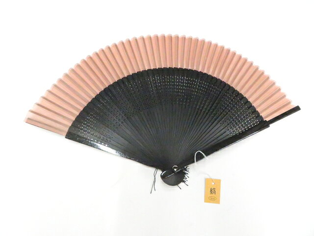 【サイズ・素材・お色】 サイズ：約21.5cm 地色：黒|くすみピンク (1枚目の画像が近いお色かと思われます) 素材：正絹 【商品状態】 汚れ:薄汚れがございますが、リサイクル商品としては綺麗な状態のお品物です。 ランク:B その他: 【...