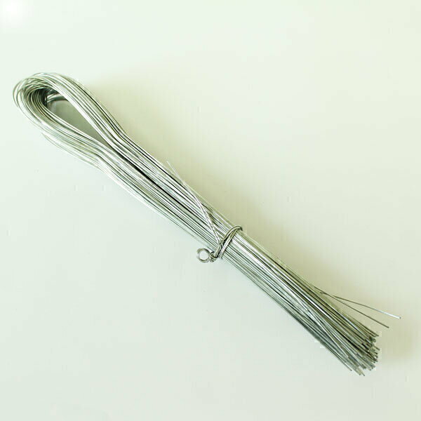 商品説明鉄筋の結束に使用寸法400mm材質冷間圧造用鋼材入数10kg×2箱出荷単位1ケース重量（単品）重量（梱包）20.00 kg