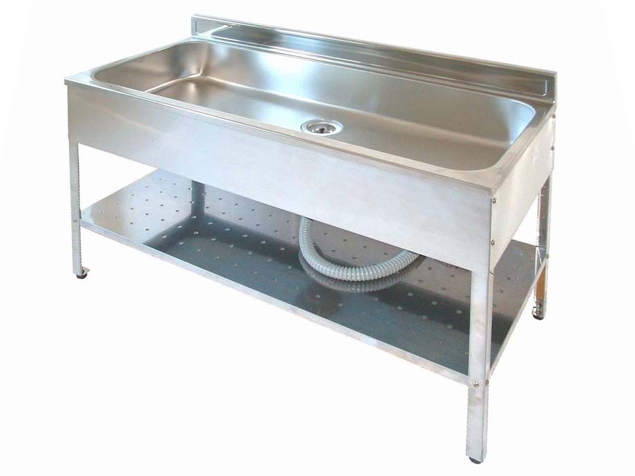製品外寸(約) W120×D55×H78cm・家庭菜園での野菜洗いや道具洗いに。・ワークテーブル（別売）を隣へ置いて作業性アップ！・ガーデニングなどの屋外作業に。※組み立て式材質 本体・棚板/SUS430パッキン/合成ゴムアジャスターネジ部...