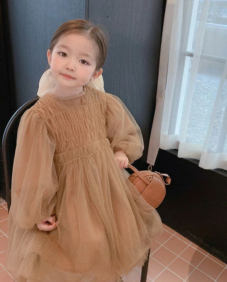 ■ 付属品無し■ 素材ポリエステル■ 生産国中国■ 商品について製造工程により色味やサイズに若干の誤差が生じる場合があります。手作り商品のため画像と異なる場合があります。モデル使用小物は含まれません。配送によりシワが生じる場合があります。