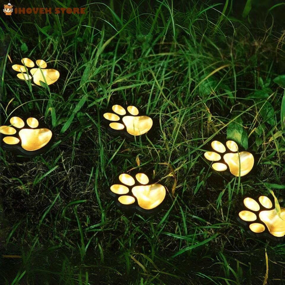 商品説明 可愛らしい猫の肉球をかたどった、ソーラー式のガーデンライトです。サイズは約9×9cmのコンパクト設計で、お庭の小道や花壇、ベランダなどに置きやすい大きさです。日中は太陽光で充電し、日が暮れると自動的に点灯するため、毎日の操作は不要...