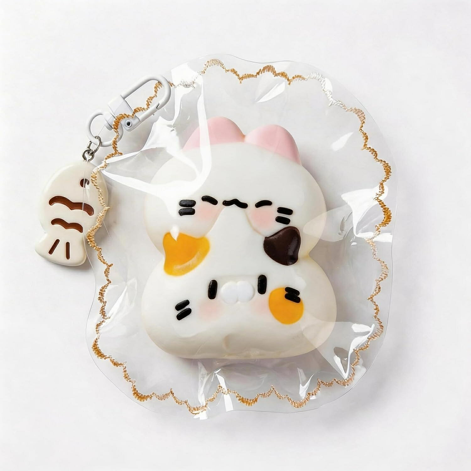 極上のぷにぷに触感：指で軽く押すだけでゆっくり元に戻る高弾力スクイーズ。もちもちとした柔らかさがクセになり、何度でも触りたくなる心地よさで、日常に小さな癒し時間をプラスします。 ストレス解消＆リラックス：仕事中や勉強中、通勤時間などのスキマ...