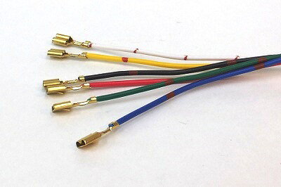 ■呼び名：カプラ用メス端子（7116-2090矢崎品番）付配線コード(AVS0.5sq/1m) ■型式：カプラ用メス端子（7116-2090矢崎品番）付AVS0.5sq 【特長】：専用の端子自動機で端子を付けました。 専用工具をお持ちでない...