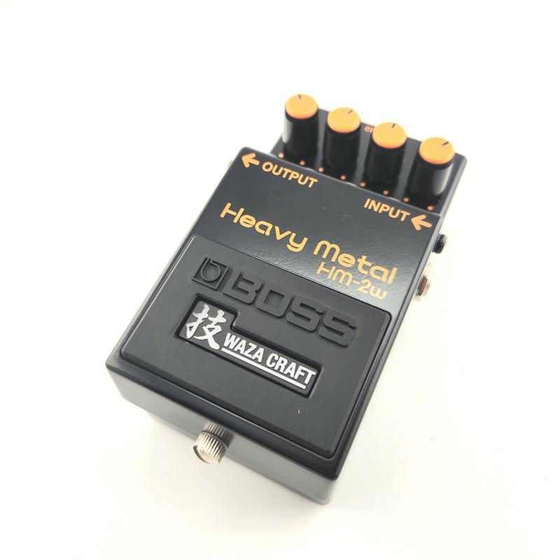 ■商品紹介1983年から1991年にかけて生産された HM-2 Heavy Metal は、ディストーション・ペダルの歴史に名を刻んだ伝説の名機です。全てのノブを最大値にして得られるチェンソー・トーン は、スウェーデン発祥のデスメタル・ミュ...