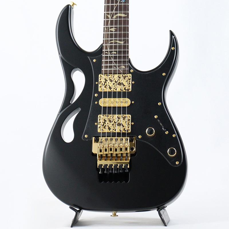 ■商品紹介ギタリスト、スティーヴ・ヴァイが辿り着いたギターの極致【PIA -Paradise in Art-】スティーヴ自らthe evolution of the JEMと位置付けPIA: Paradise in Artと名付けたシグネチ...