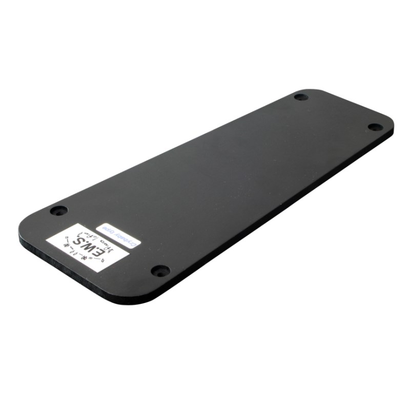 ■商品紹介従来のWah Pedalは、ゴム足があるためにペダルボードへの取り付けが困難でした。このWah Board Specialはそんなストレスを皆無にする便利なアイテムです！Wah本体の加工が不要で、簡単に取り付けが出来ます。元々の裏...