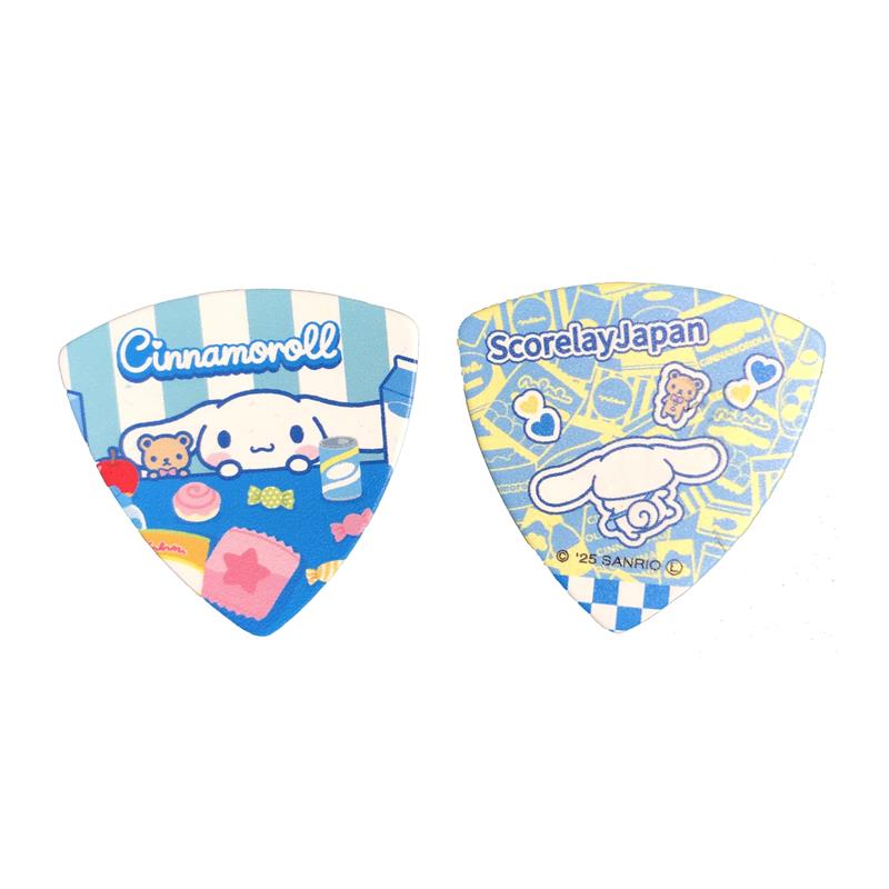 ■商品紹介サンリオ シナモロールのキャラピック。両面にシナモロールのイラストがプリントされています。素材 : セルロイドゲージ : 0.96mm形状 : トライアングル検索キーワード：イケベカテゴリ_楽器アクセサリ_ピック_Scorelay...
