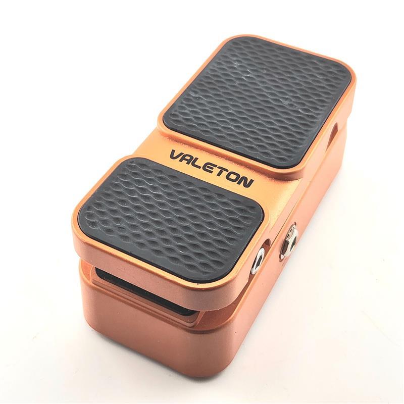 ■商品紹介EP-2は、Valeton Surgeシリーズのパッシブボリューム／エクスプレッションペダルです。コンパクトなサイズで、追加のバッテリーや電源アダプターは不要。これを使えば、インストゥルメントのボリュームやエフェクトのパラメーター...