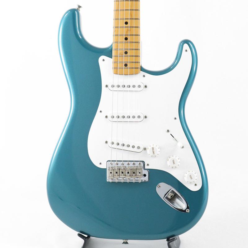 ■商品紹介Vintera II 50s Stratocasterは、50年代のタイムレスなサウンドを現代に蘇らせ、フェンダーならではのアイコニックなルックス、インスピレーション、比類ないトーンを提供します。本機はアルダーボディとメイプルネッ...