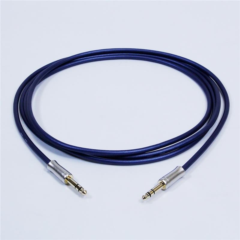 ■商品紹介【PASSGO BLUE Cable】音をダイレクトに繋ぐ。表現をさらに前へ。■ 高音質と演奏者の思い描くサウンドを両立した、PASSGO Cableのハイパフォーマンスライン「パスゴーブルー」PASSGO BLUEは、銀メッキ軟...