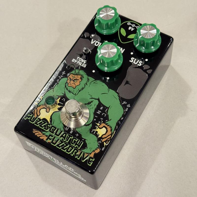 ■商品紹介Electro Harmonix Big Muff Pi（オペアンプ期）を再現したファズペダルです。BIG MUFF Pi の中でも、従来のトランジスタを採用した回路ではなく、70 年代後半のオペアンプを使用した回路を再現。Bil...