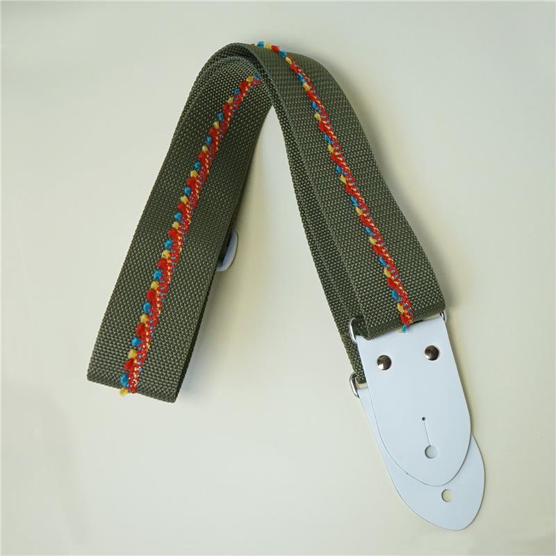 ■商品紹介■デザインいつものステージがポップで楽しい気分になっちゃう魔法のストラップが登場！安定感があって地球にも優しいポリプロピレンバンドに、小さな輪っかが付いたカラフルなトリム（縁に縫い付ける装飾）をセンターラインに這わせたデザインは、...