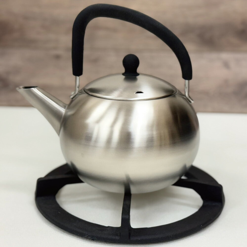 【容量】2.3L ※イキトセレクトでは複数店舗にて在庫を共有しているため、ご注文のタイミングによって欠品・お取り寄せとなる場合もございます。あらかじめご了承くださいませ。