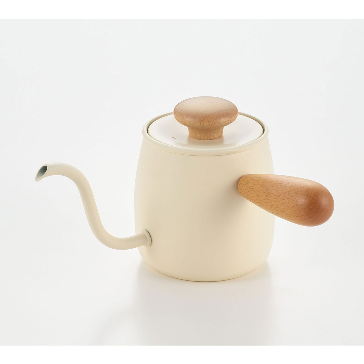 美味しい珈琲を淹れるためにミヤコーヒーは生まれました。美味しい珈琲の定義は人それぞれ。 どなたでも入れやすい道具作りにこだわり、お好みの珈琲を淹れるお手伝いができれば嬉しいです。 一杯分のコーヒーを淹れるのに丁度良い大きさの道具です。 沸騰...