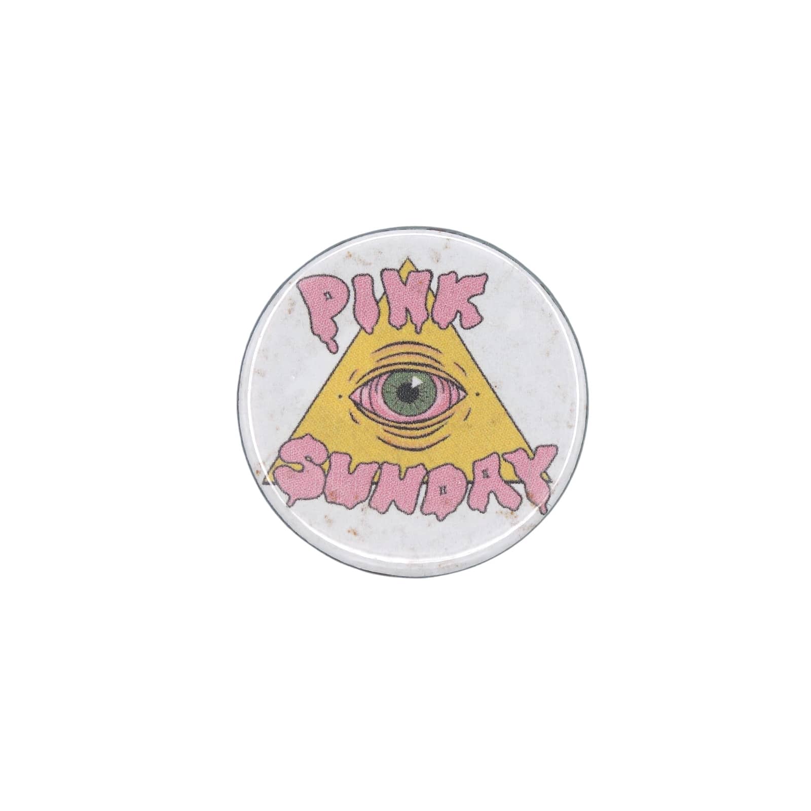 イギリスから入荷しました、缶バッジ。 インディーロックバンド Pink Eye Sunday 。 -缶バッチ,服飾,お洒落- 縦　約3.2cm 横　約3.2cm ＞＞　ピンズを探す。 ＞＞　ブローチを探す。 ＞＞　キーホルダーを探す。