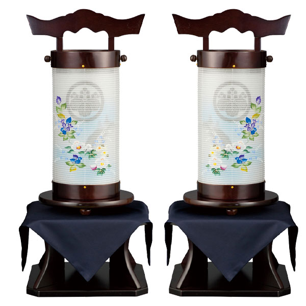 商品説明 サイズ(cm) 高さ68cm 仕様 二重張(外絹内ワーロン紙張) ブラウン色塗 木製 こくたん台付 ビニールコード スイッチ付仕様 シール家紋 送料 送料無料 ただし、北海道、沖縄、離島は追加料金がかかります。お気軽にお問合せ下さい。