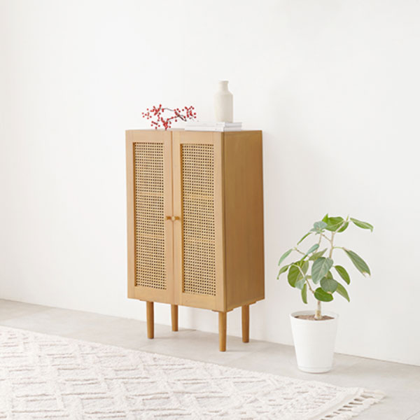 商品説明 サイズ(cm) W54×D35×H100 仕様 ■材質 主材:マホガニー、天板:天然木化粧繊維板張地:籐（カゴメ編み） ■仕様 組立式(取手・脚のみ) 送料 送料無料 ただし、北海道、沖縄、離島は追加料金がかかります。お気軽にお問...