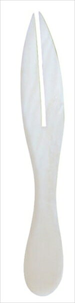 【特長・仕様】シェルカトラリー 天然素材の貝製品は金属製のものと異なって、その感触は 自然でちょっとリッチな幸せを感じさせます。 貝の形に従って削って作りましたので、その形も使いやすく ユニークです。※商品はすべて手作りですので、形・色・寸...