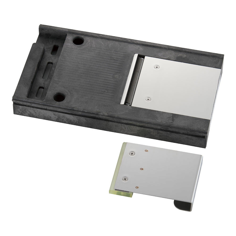 ＜特長＞●電源:単相100V50/60Hz●消費電力:165/200W●定格時間:30分処理能力:10分間13kg投入口:100×100×H120標準仕様:千切盤3×3mm●オプションの刃物盤を差し替えるだけで、ツマ切り、薄切り、厚切り、千...