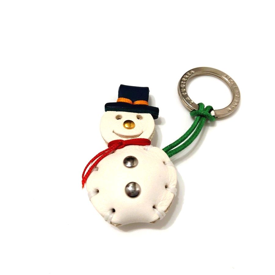 ■ LEATHER KEYHOLDER（レザーキーホルダー） 【 モチーフ 】 ユキダルマ 【 COLOR 】 ホワイト×レッド×ネイビー 【 SIZE 】 本体 / 横：3.5cm×縦：6cm 【 生産国 】 MADE IN ITALYラ...