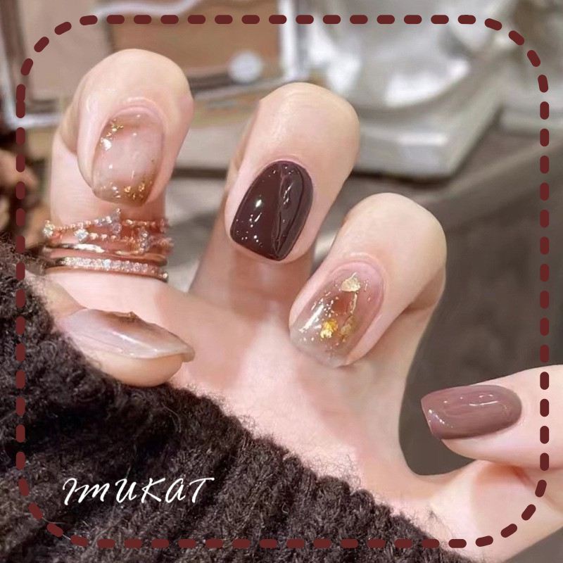 商品説明商品名ネイルチップ 24枚入り材質ネイルチップ：ABSプラスチック、アクリル系接着剤構成(数量)・ネイルチップ &nbsp;24個・ネイルグルー &nbsp;1本サイズ1.8cm 2枚, 1.7cm 2枚, 1.6cm 2枚,1.5...