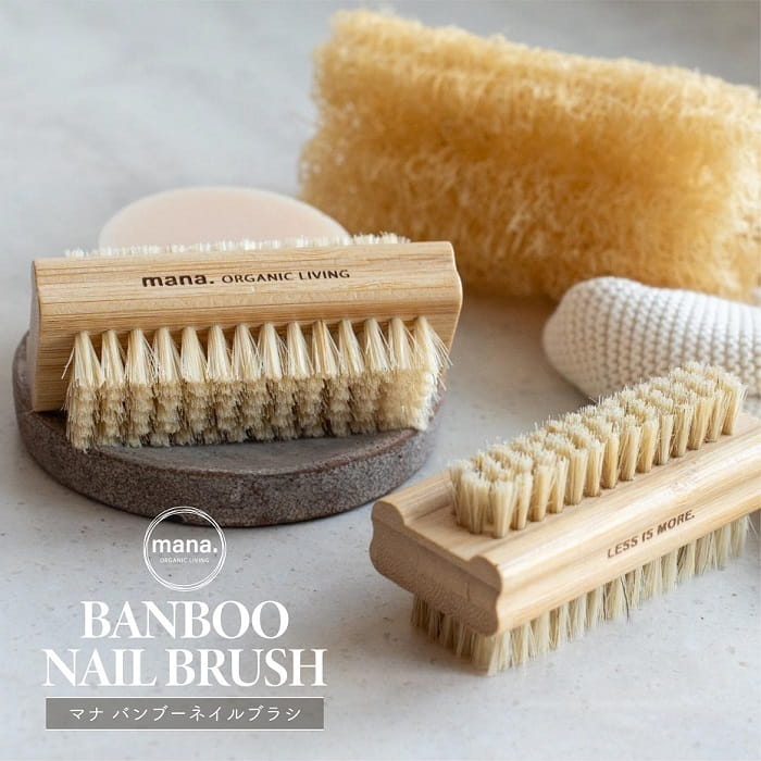 ■ 商品情報 ■ これ一つで、"いつでも・だれでも"きれいな指先に。プラスチックの代替品として注目されている「竹」を使用したネイルブラシ。竹は二酸化炭素(CO2)の吸収率が高く、耐久性にも優れているサステナブルな素材です。 【 さまざまなシ...