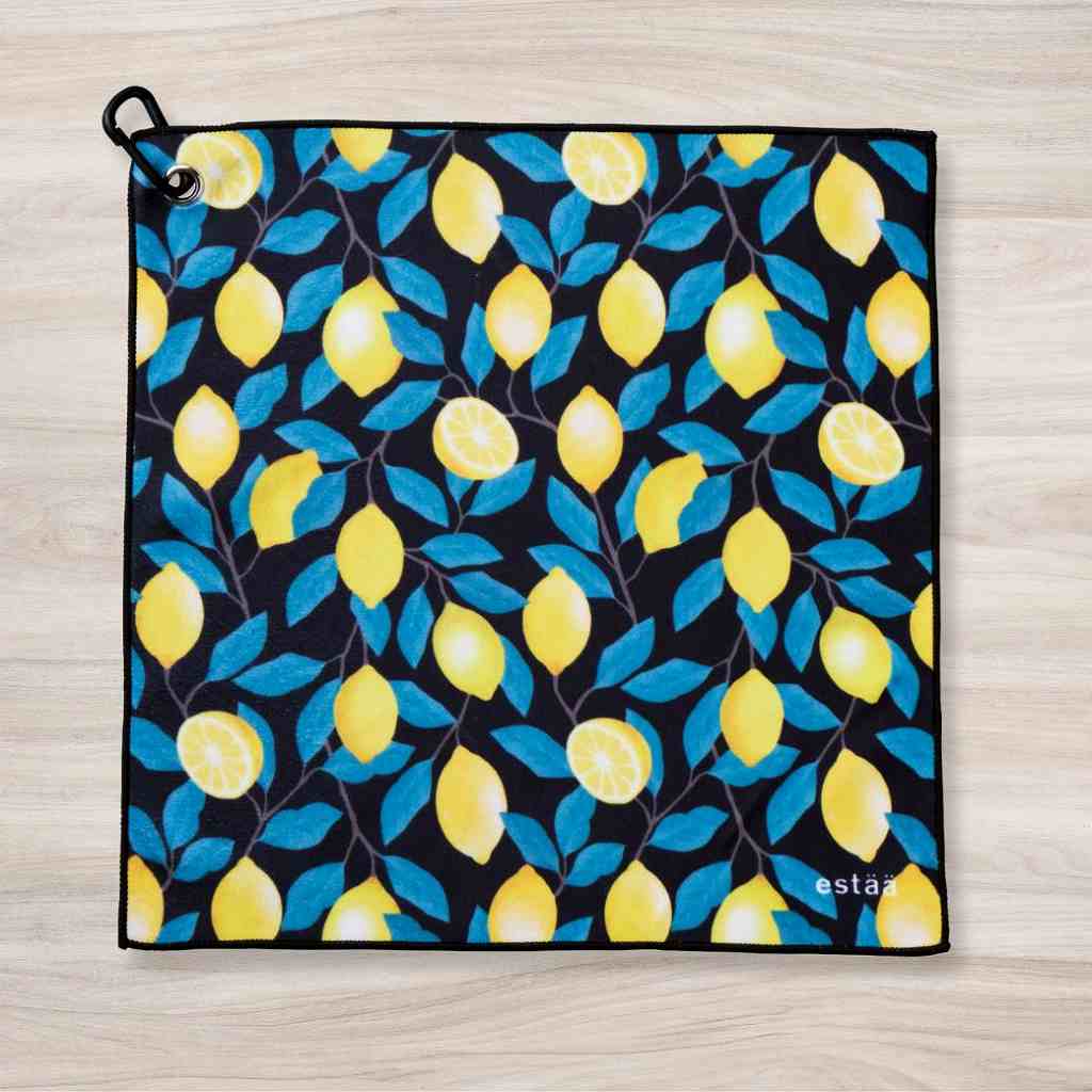 折りたたみ傘を入れるのにぴったりバッグの中で、ちょっと困る「濡れもの」。 折りたたみ傘や冷たいペットボトルなど、「そのまま入れるのは気になる…」という場面に寄り添ってくれるのがくっつきタオルです。 このタオルの特徴は、表と裏を重ねると生地同...