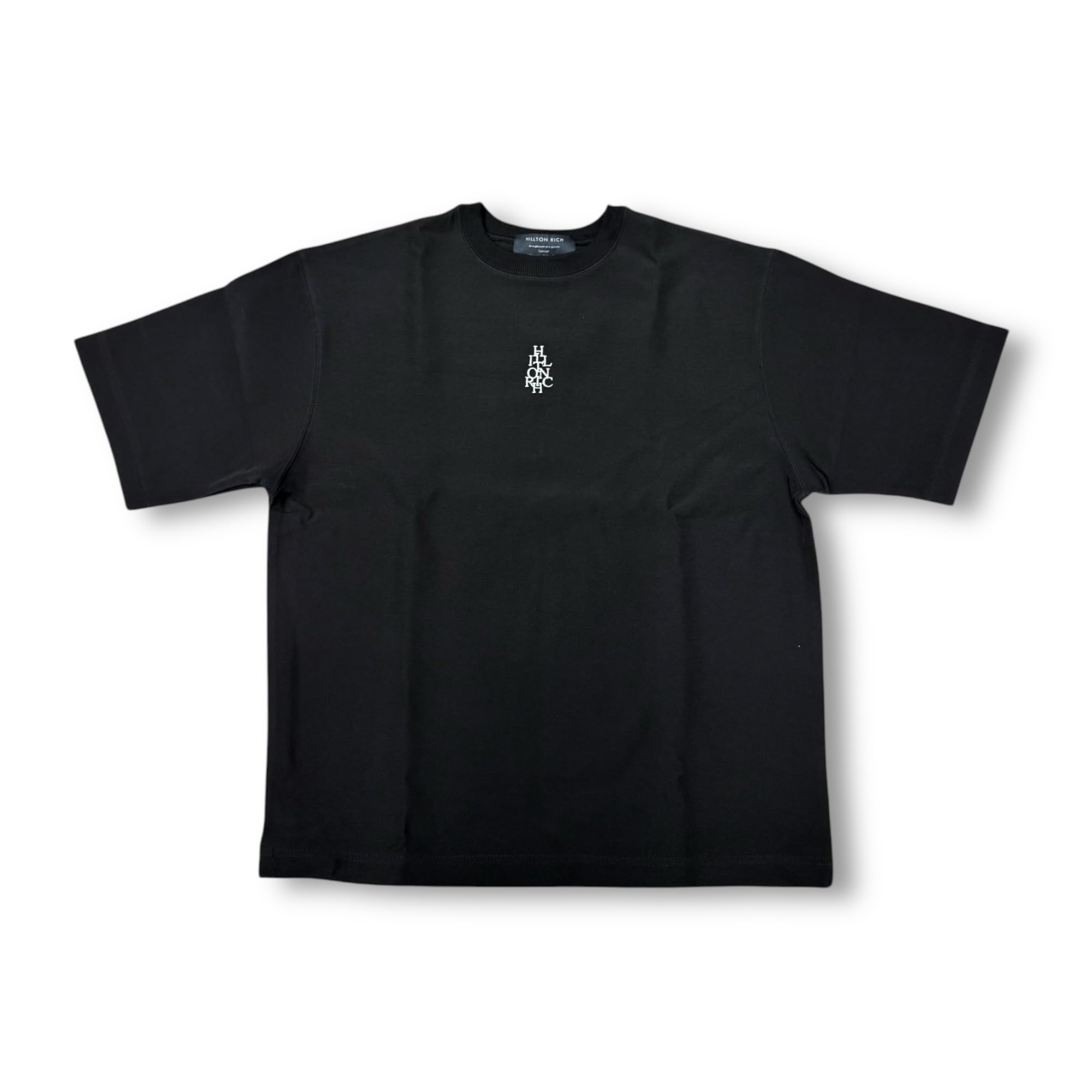 • 【HILLTON RICH　OFFICIAL WEAR】 カラー:BLACK 【サイズ】M・L・XL 【素　材】本体:ポリエステル100% リブ:ポリエステル100% 仕様サイズ サイズ/着丈/身幅/肩幅 M　 65　59　53 L 　...