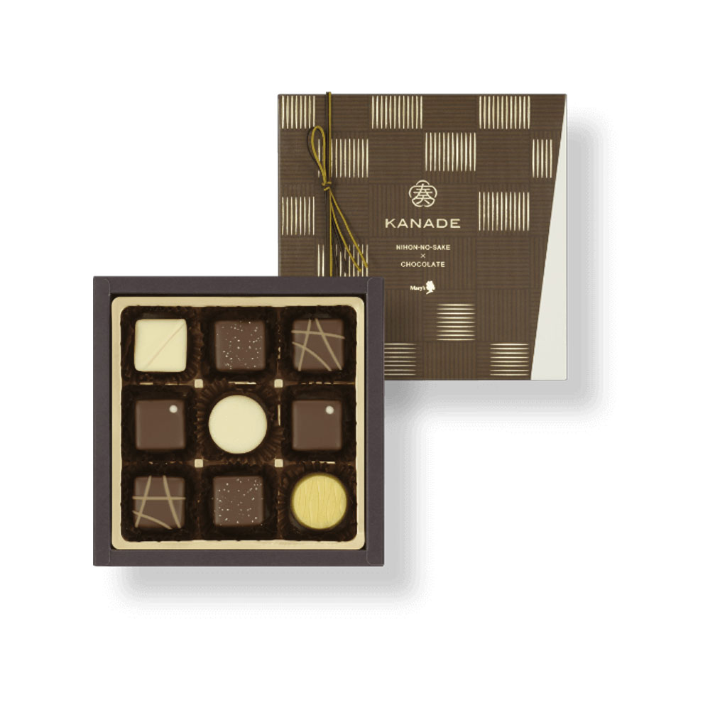 日本の様々なお酒とチョコレートを組み合わせた、香り高いひと箱です。 お酒を使用しております （1%未満