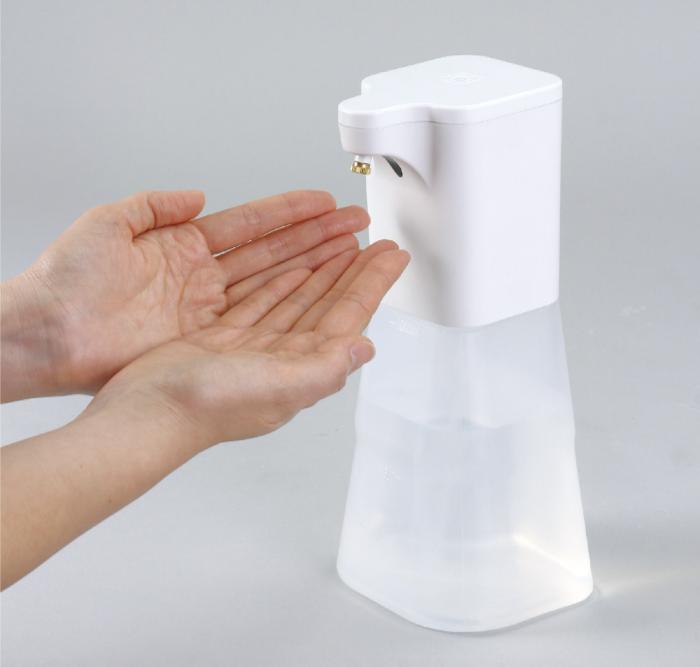 メーカー直送のため代引きでの決済は不可となります。 銀行振り込み・コンビニ・クレジット・後払い決済でご購入下さい。 【法人・個人事業主様限定】アーテック オートディスペンサー1L（アルコール消毒液用） atc-51787 ▼商品説明 吐出量...